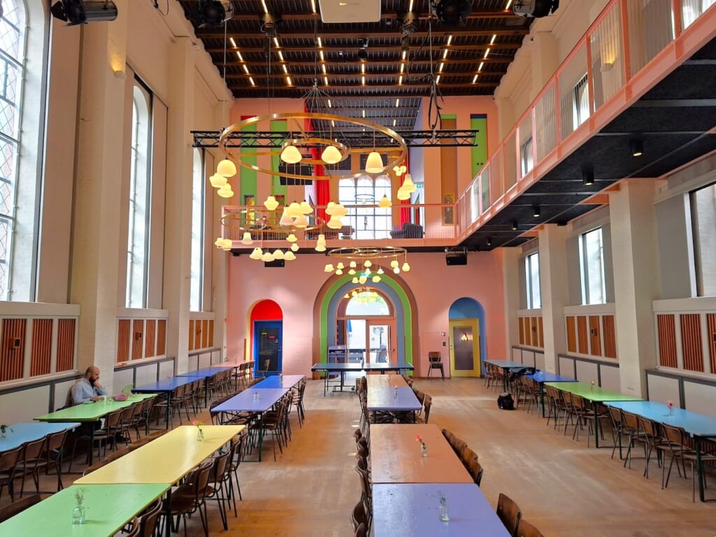 丸まらず、剥がれにくくするには？ 付箋を剥がす時のコツに「すごい」「やってみた」 - NewSphere