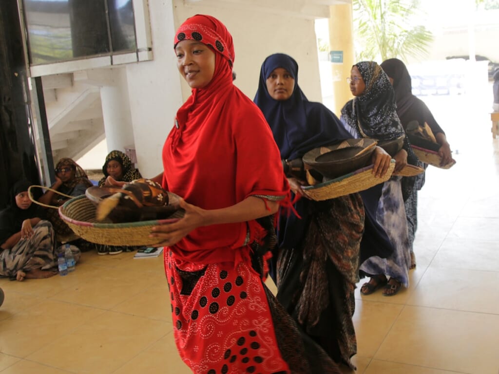 世界で広がる10代SNS規制 豪州が先導、欧米が追随 日本はどうする - NewSphere